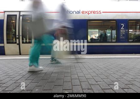 National Express train at Cologne South station Stock Photo - Alamy
