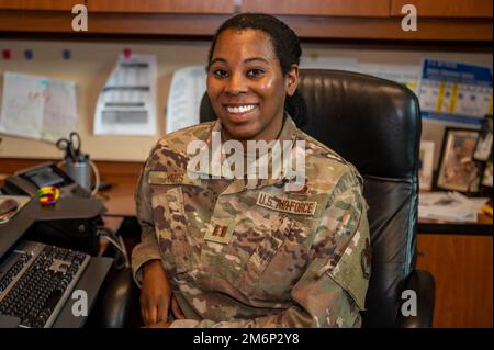 Capt. Tisha Yates, 4th Fighter Wing public affairs chief, briefs Air ...