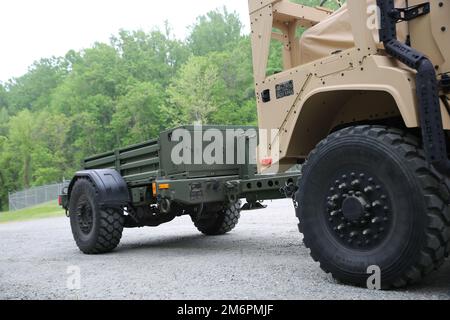 The Marine Corps’ new JLTV-Trailer comes loaded with features such as a ...