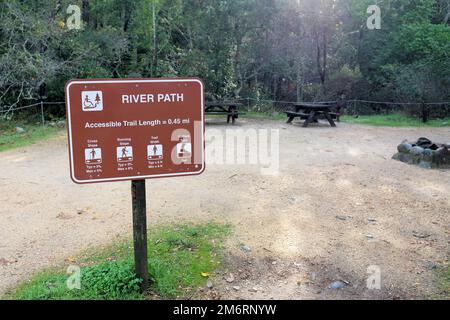 Hiking trail signs and markers at Pfeiffer Big Sur State Park in ...