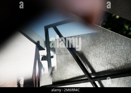 Optical illusion through a mirror, geometry Stock Photo - Alamy
