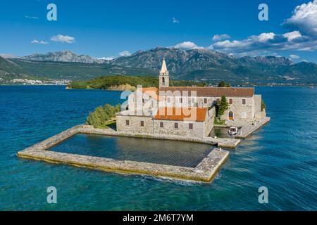 Island Gospa od Milosrda Montenegro Stock Photo - Alamy