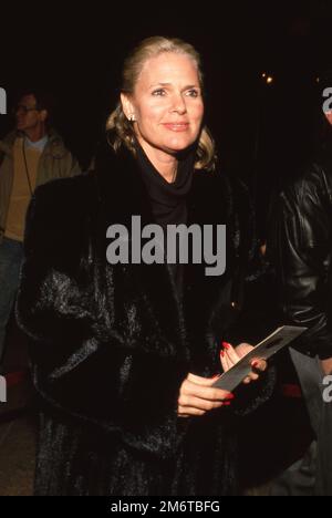 Sharon Gless at the Beaches Premiere at Academy Theater in Los Angeles ...