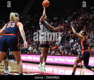 Blacksburg, Virginia, USA. 5th Jan, 2023. Virginia Tech Hokies guard ...