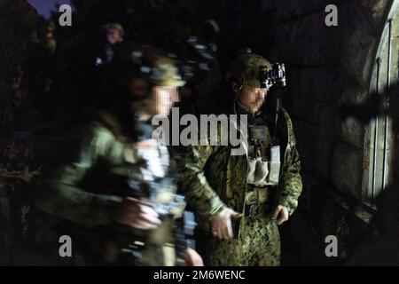 Croatian SOFCOM – Zapovjedništvo specijalnih snaga (ZSS) and members of ...