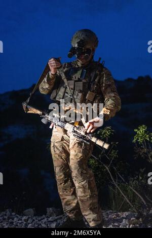 Croatian SOFCOM – Zapovjedništvo specijalnih snaga (ZSS) and members of ...