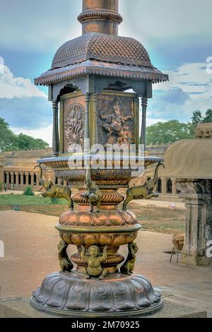 Copper flag pole in a temple, Brihadishwara Temple,UNESCO world ...