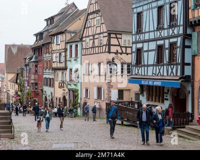 Riquewihr (Reichenweier, Richewihr): Old Town, half-timbered houses in ...