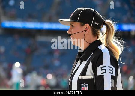 NFL down judge Sarah Thomas in action during an NFL football game ...