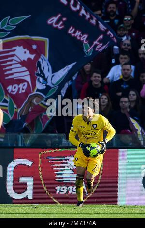 SALERNO, ITALY - JANUARY, 04: Guillermo Ochoa of US Salernitana in ...