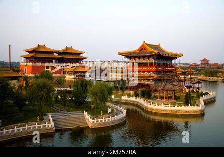Qingming Riverside Landscape Garden in Kaifeng city Stock Photo - Alamy