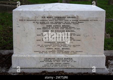 The grave of Sir Marc Isambard Brunel and Isambard Kingdom Brunel ...