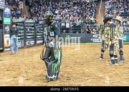 NEW YORK, NEW YORK - JANUARY 06: Daylon Swearingen rides Soul Train ...