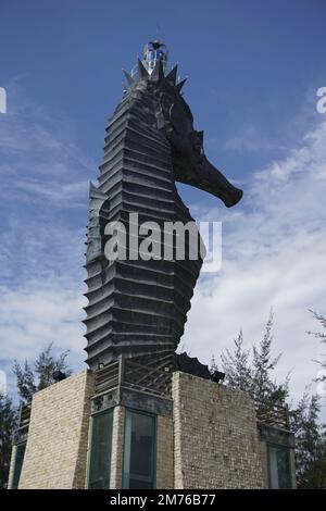 seahorse statue landmark at the Miri Marina, Sarawak Stock Photo - Alamy