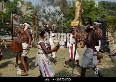 The Duruwa, Dhurwa, or Dharua is a tribal group found in the Indian ...
