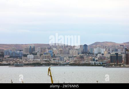 Beautiful port city of Baku with mountains. Azerbaijan Stock Photo - Alamy