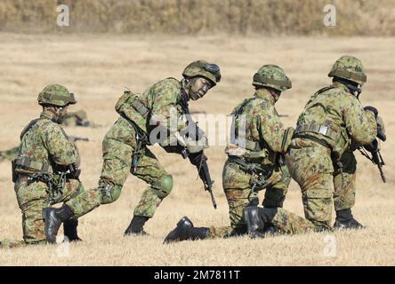Narashino, Japan. 8th Jan, 2023. Japanese Ground Self Defense Forces ...