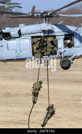 Narashino, Japan. 8th Jan, 2023. Japanese Ground Self Defense Forces ...