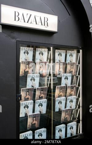 Harper's Bazaar Logo Stock Photo - Alamy