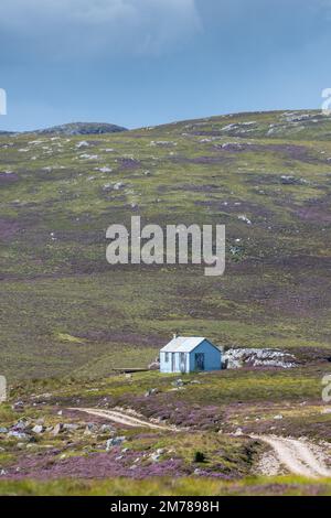 shepherds hut in scotland Stock Photo - Alamy
