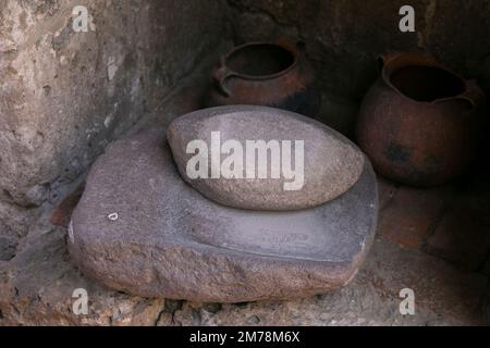 Batan is a lithic object used to grind food in Peru and western Bolivia ...