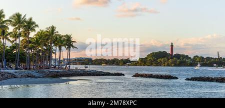 View to the Jupiter lighthouse on the north side of the Jupiter Inlet ...