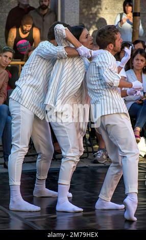 Modern dance performance/espectáculo de danza moderna Torrelodones ...