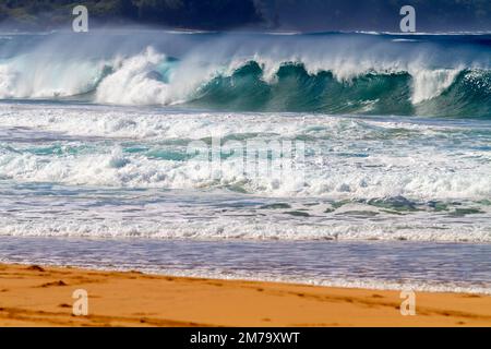 Beautiful ocean waves breaking along the Pacific coastline on the ...