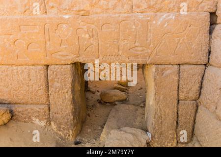 Underground tombs at Giza pyramids, Egypt Stock Photo - Alamy
