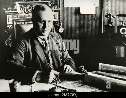 Todor Hristov Zhivkov, Bulgarian communist statesman and political ...