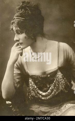 Italian stage and silent film actress Tina Pini, 1920s Stock Photo - Alamy