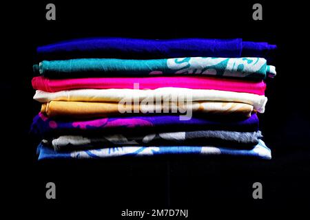 colorful Azerbaijani, Turkish Oriental beautiful scarves with pictures ...