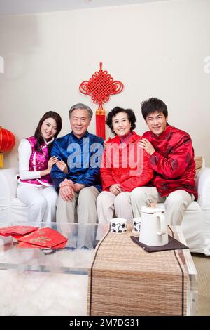 Family life with traditional Chinese style Stock Photo - Alamy