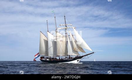 Dutch topsail schooner Oosterschelde, Sail Boston race start, 2017 ...