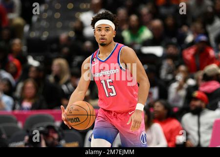 Washington Wizards guard Devon Dotson (15) in action during the first ...