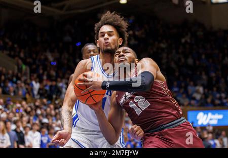 Maryland-Eastern Shore's Nathaniel Pollard Jr., right, drives against ...