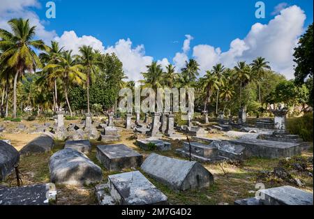 old cemetery on L'Union Estate, La Digue, Seychelles Stock Photo - Alamy