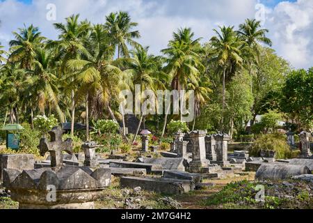 old cemetery on L'Union Estate, La Digue, Seychelles Stock Photo - Alamy