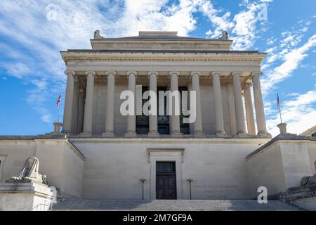 Masonic Temple in Washington DC. The Temple Room with the central altar ...