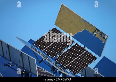 Solar panel modules with side reflectors to increase energy output ...