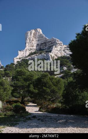 Marseille (south-eastern France): coastal landscape along the ...