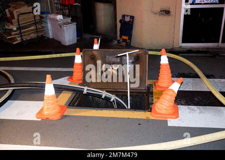 Firemen of the Tokyo metropolitan fire department perform a rescue ...