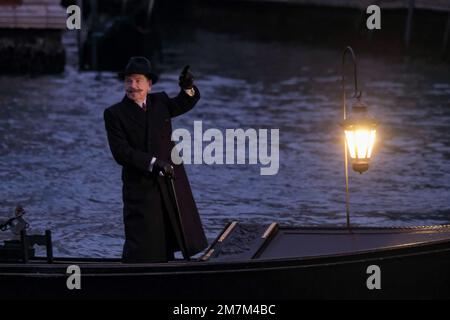 Actor and director kenneth Branagh during the filming of "Haunting in ...