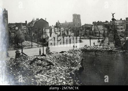 WW1 World War I photo - Reims Cathedral in ruins, France Stock Photo ...