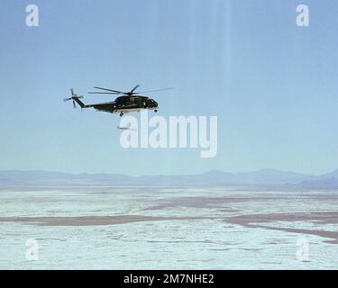 An air-to-air right side view of a Tomahawk Sea Launch Cruise Missile ...
