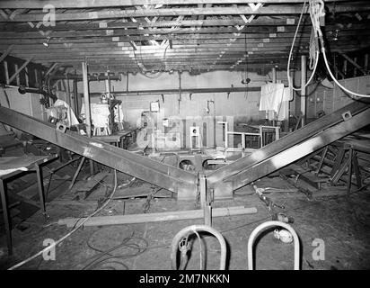 An interior view of the engine room on the guided missile frigate USS ...