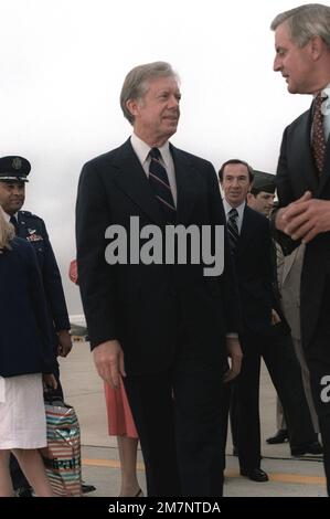 President Jimmy Carter, and Vice President Walter Mondale, at the White ...