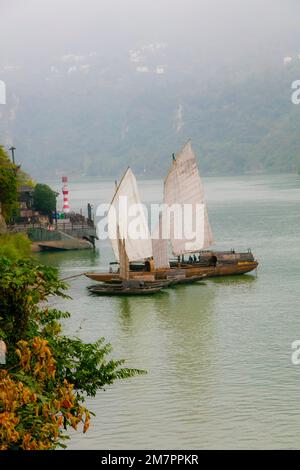 Sailing Chinese Junk Boat, Shennong Stream, Hubei Province, Yangtze ...