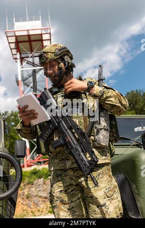 A Croatian Army Special Forces Joint Terminal Attack Controller (JTAC ...
