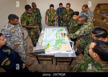 Major Webster Williams (Jamaica Defence Force, middle) participates in ...